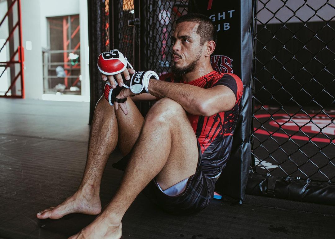 How Spearfishing Turned Alexandre Blin into a Better Fighter - The AllStar